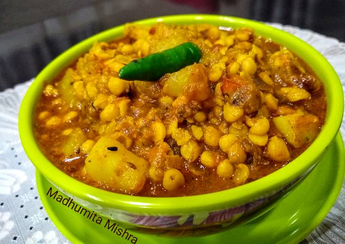 Raw Papaya & Chana dal Dalma Recipe by Dr.Madhumita Mishra - Cookpad