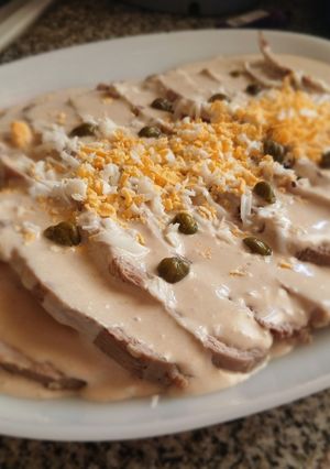 Vitel Tone Con Cuadril Receta de Andrea De Sousa- Cookpad