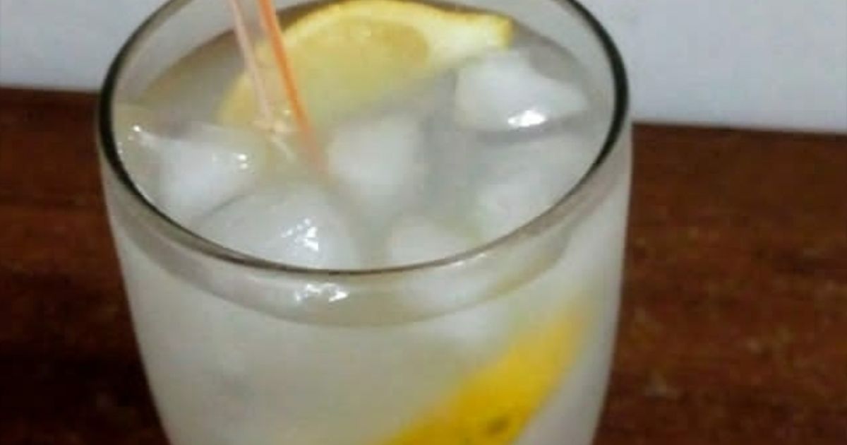 Resep Air Kelapa Lemon 🥥🍋 oleh indah ulpa paujiah - Cookpad