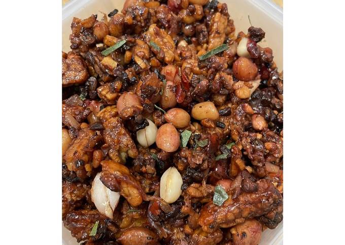 Resep Tempe Kacang Pedas Manis oleh tirrr - Cookpad