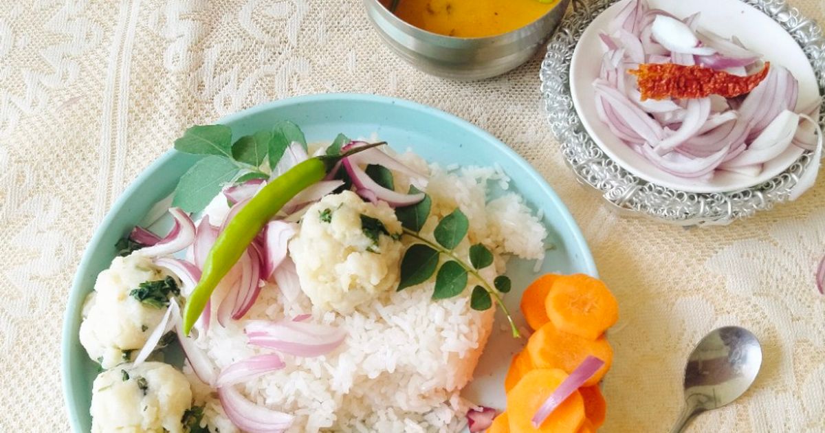 Assamese Aloo Pitika 😋 (Mashed Potatoes Assamese Style Aloo Pitika ...