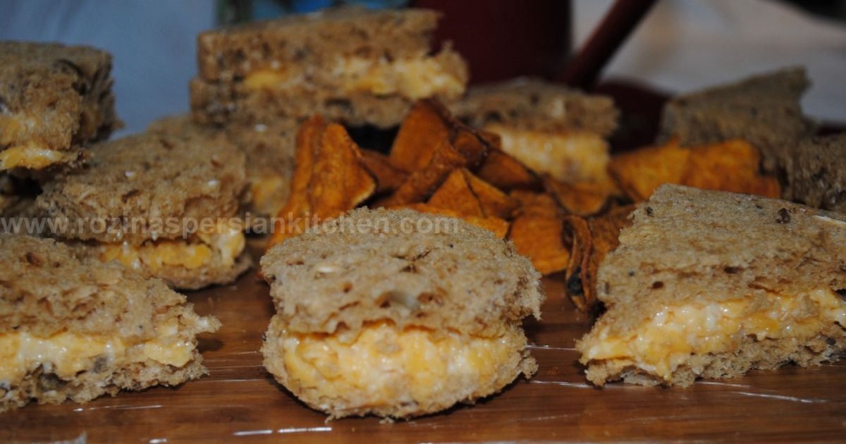 Cheddar Cheese Mayonnaise Sandwich Recipe by Rozina Dinaa - Cookpad