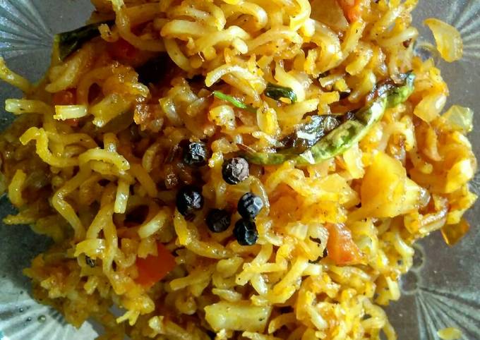 Black paper Maggi Recipe by Ankita Shobhit Srivastava - Cookpad