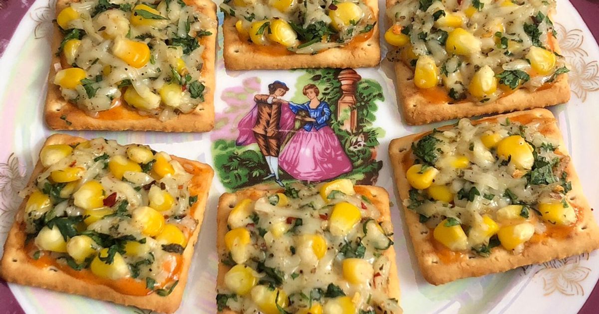Cheesy Sweet Corn Crackers Recipe by Rosalyn John - Cookpad
