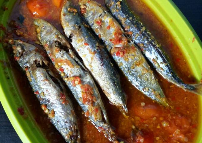 Resep Garang Asem Ikan Pindang oleh Dewi Isyaroh - Cookpad