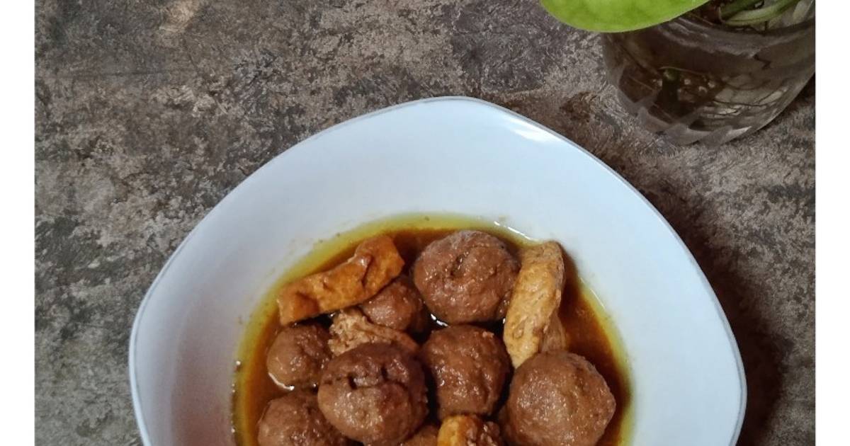 Resep Semur Bola-bola Sapi dan Tahu oleh Nirmala Lili - Cookpad