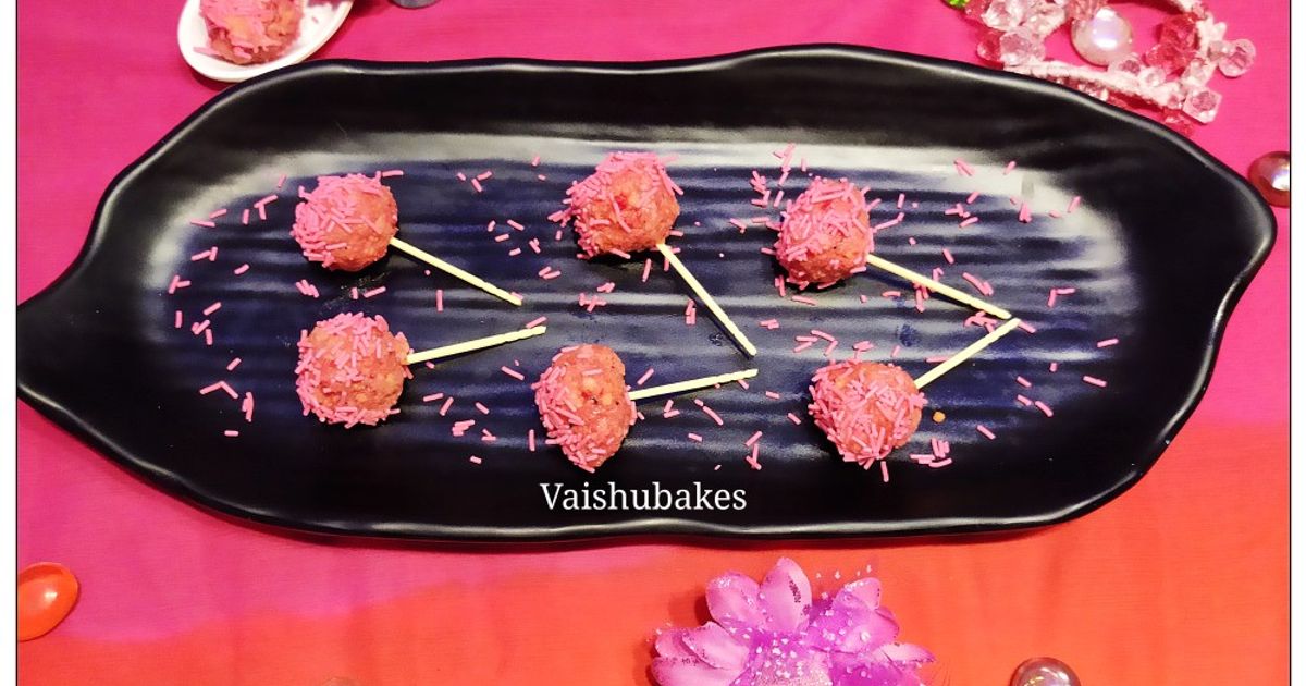 Pink Raspberry And Yoghurt Clovers Recipe by Vaishali Suhas - Cookpad