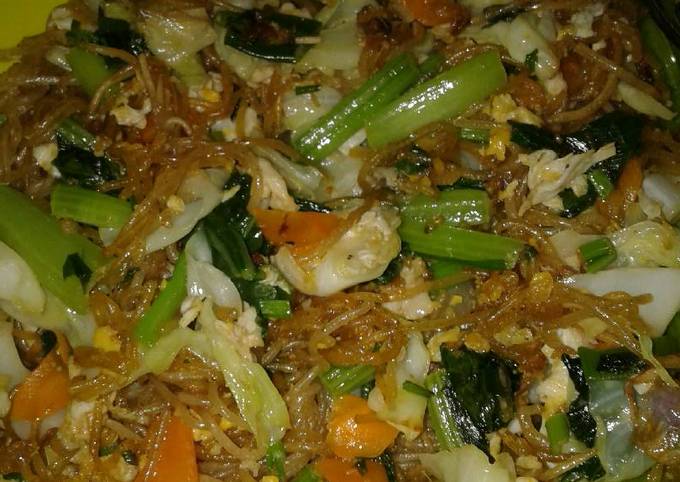 Resep Tumis mie letek sayuran oleh nurul rosyid - Cookpad