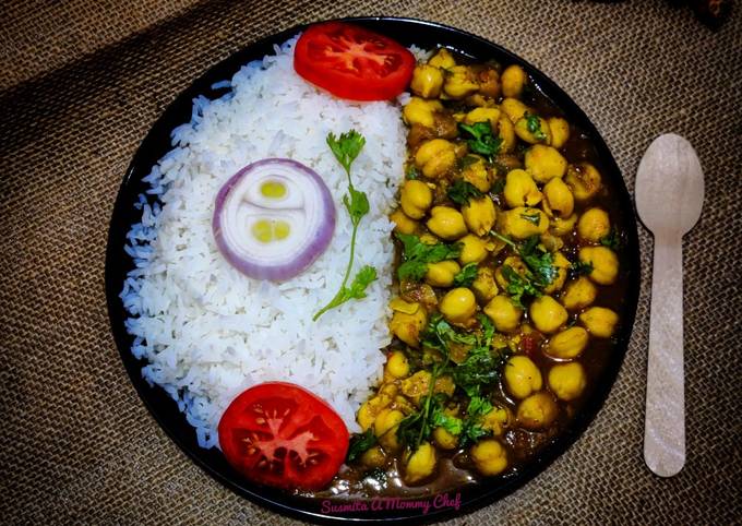 Rice- chole curry (Chole-chawal) Recipe by Susmita Patnaik - Cookpad
