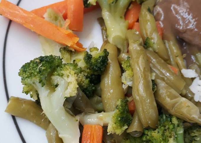 Refogado de legumes Receita por Valeria Caciatori - Cookpad