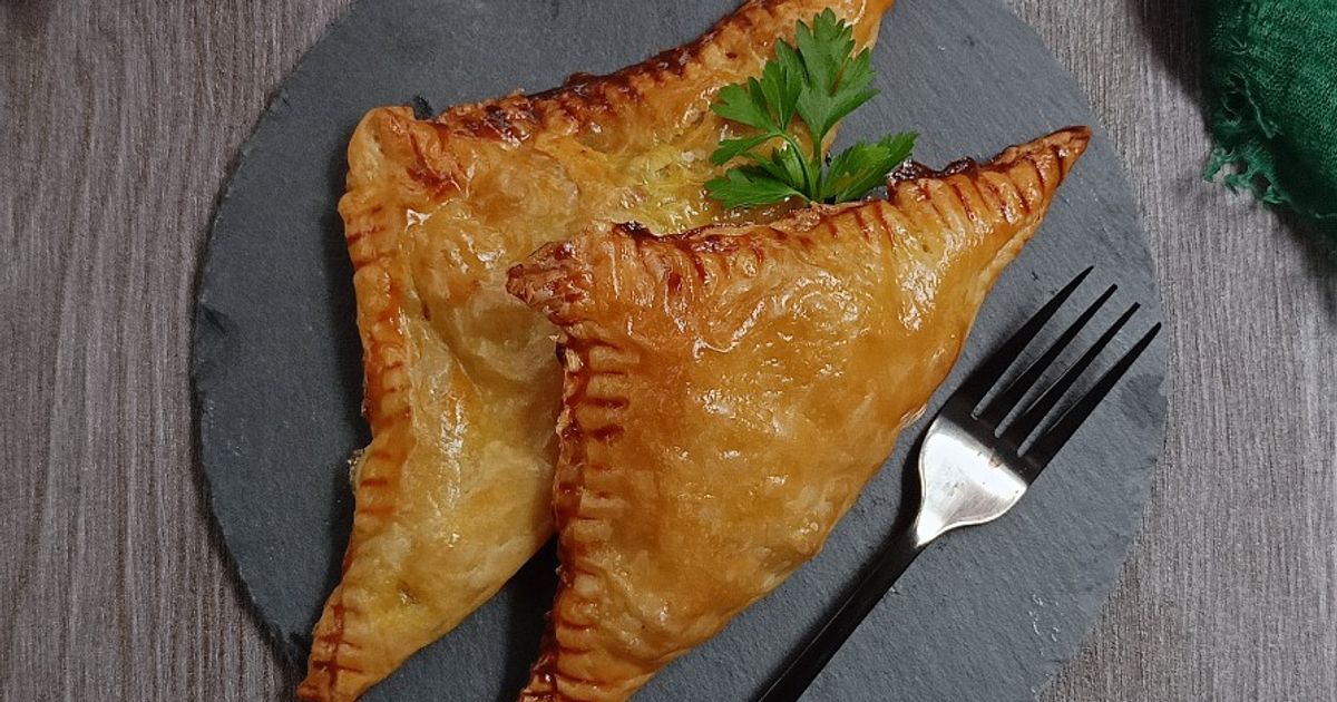 Resep Sosis Curry Puff Pastry oleh Desi Dresviana (IG : @chici_desi ...