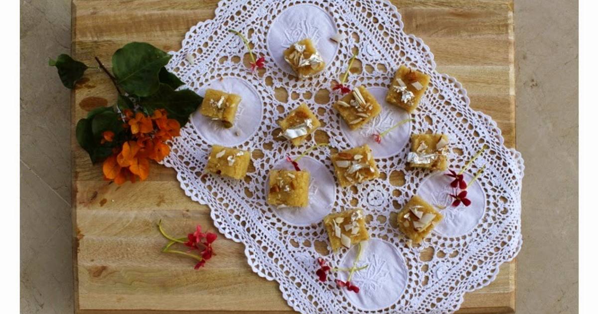 Sooji Halwa - Pakistani style Semolina Halwa Recipe by Ambreen Malik ...