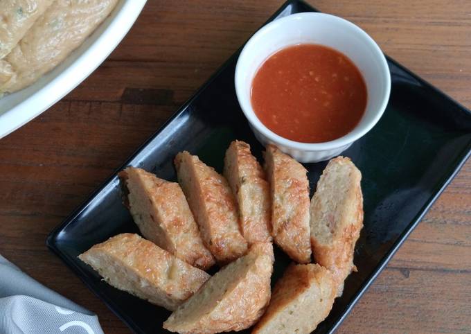 Resep Hekeng Ayam Jamur Tiram Kulit Tahu Kukus oleh Erlyn Bukhori - Cookpad