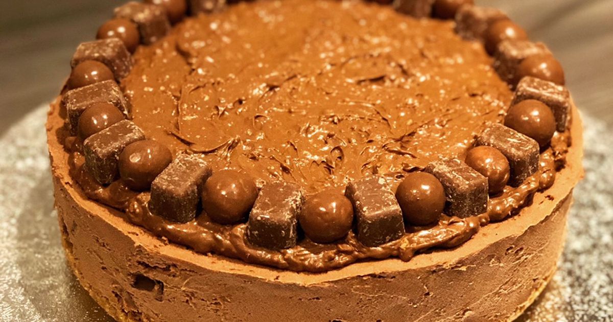 Malteaser & Wispa No Bake Cheesecake Recipe by Jodie Mann - Cookpad