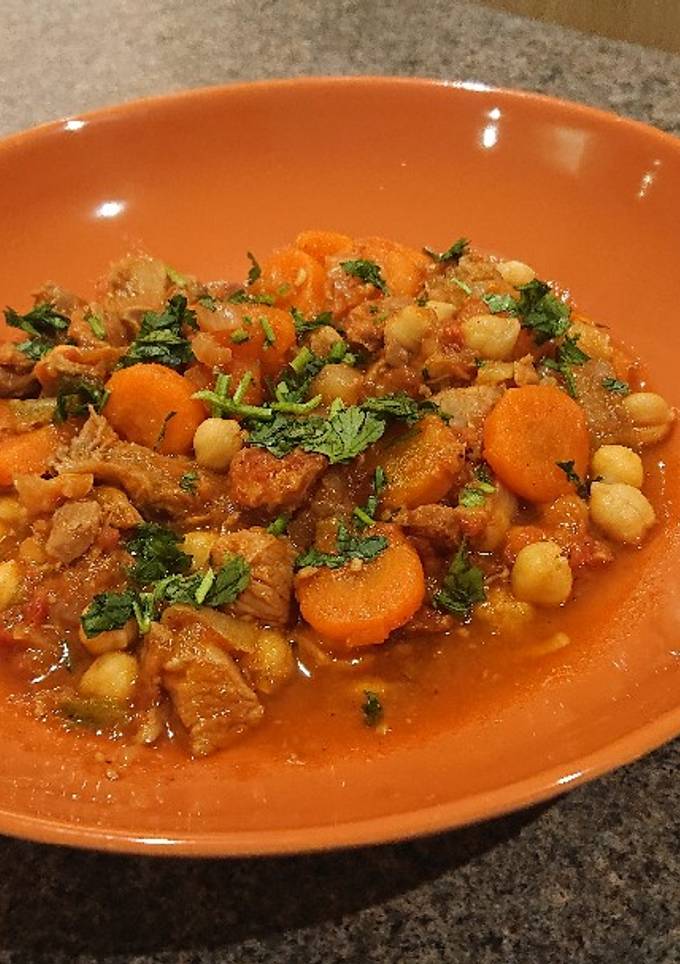 Diced Turkey with Chorizo and Chickpeas Recipe by Rae - Cookpad