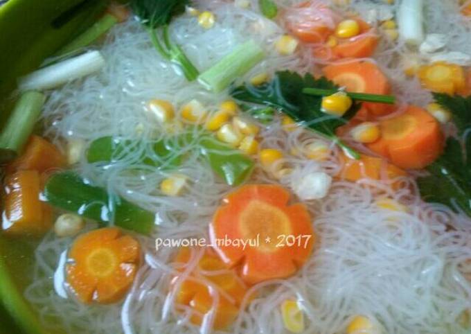 Resep Sop Bihun Jagung Wortel oleh Pawone_mbayul - Cookpad
