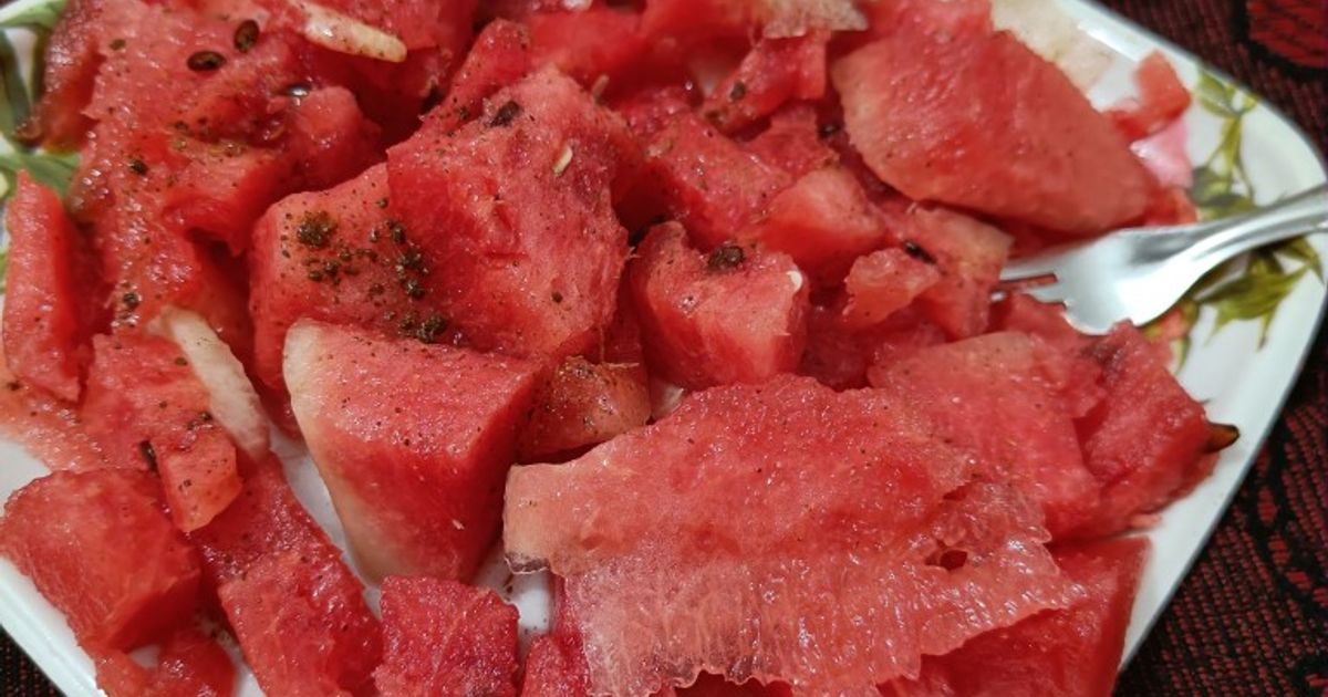 Watermelon Fruit Chatpata Chat Recipe by Sarita Srivastava - Cookpad