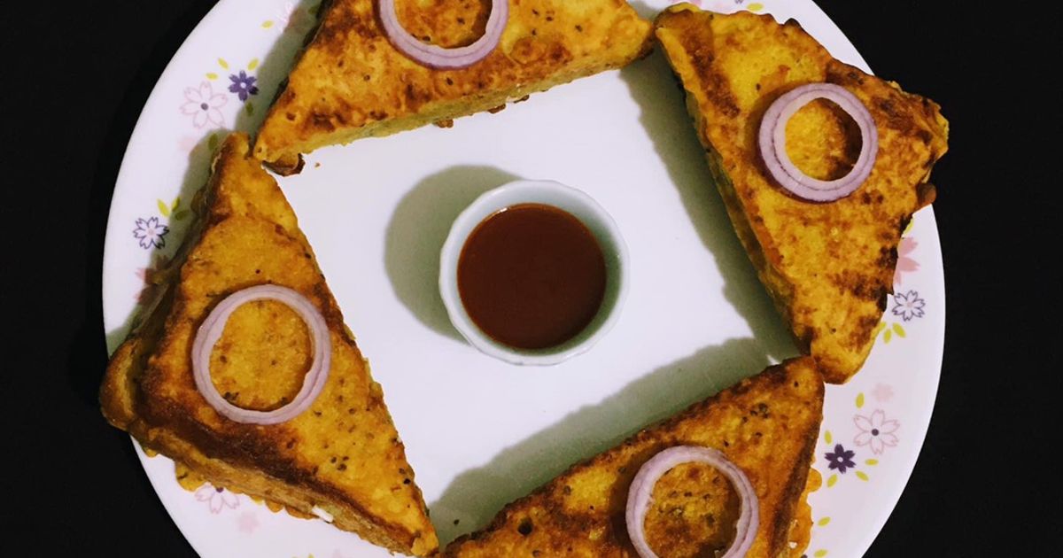 Stuffed Bread Pakoda Recipe by Sudipa Gope - Cookpad