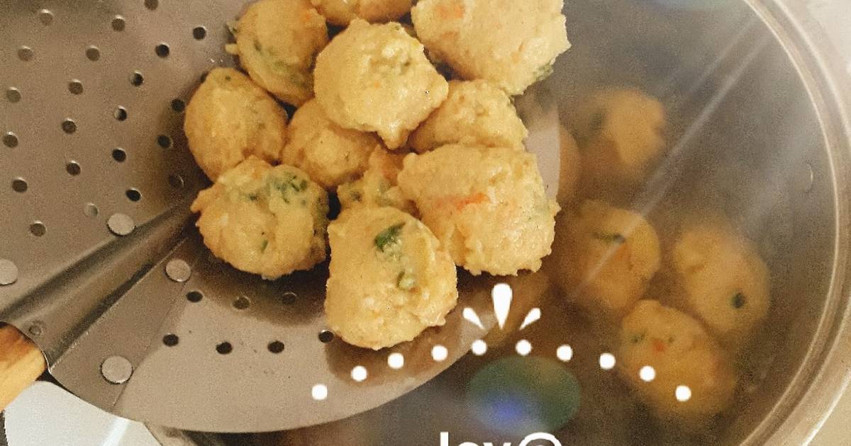 Resep Bakso ayam sehat simple oleh Isya Aoyesha - Cookpad