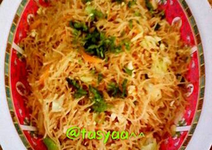 Resep Bihun Goreng Sederhana oleh Tasyaa^^ - Cookpad