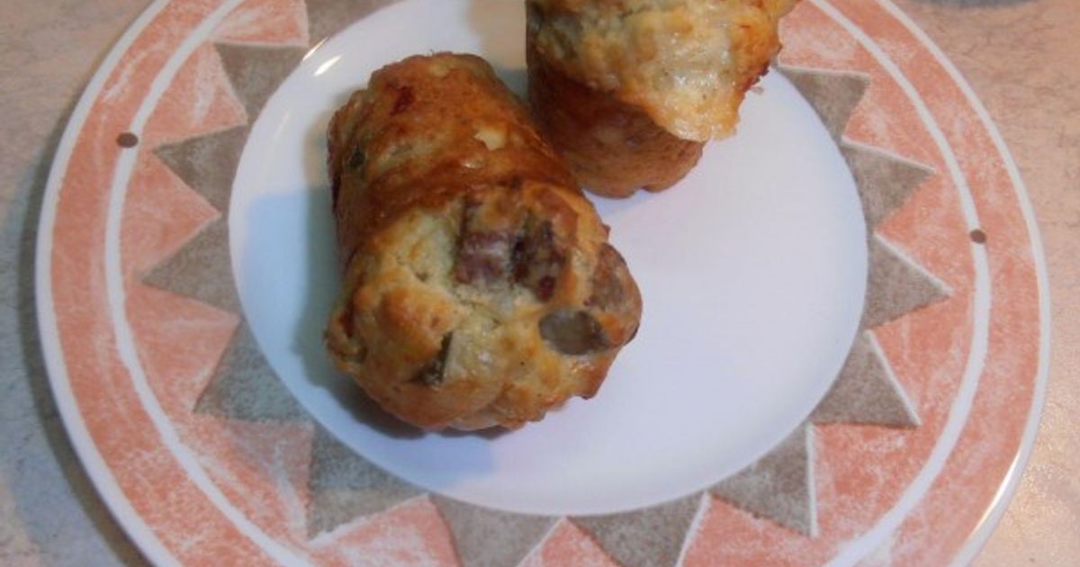 Αλμυρά Muffins με κρεμμύδια, μπέικον και τυριά Συνταγή από τον/την ggr ...