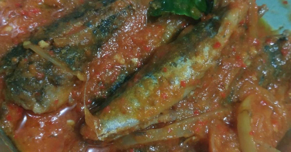 Resep Ikan Makarel Saos Cabe oleh Puputri - Cookpad