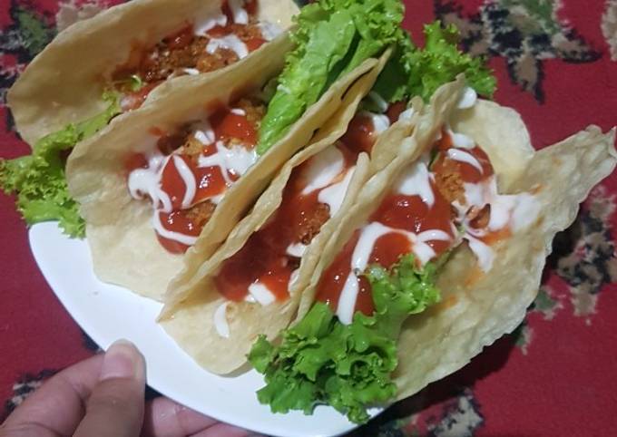 Resep Kebab isi ayam crispy simple oleh Windy Okta - Cookpad
