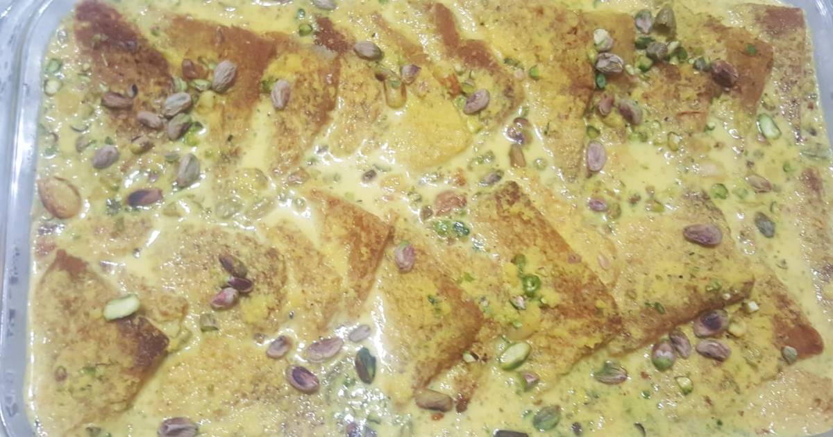 Custard Shahi Tukray Recipe by Ñôôri Màlîk - Cookpad