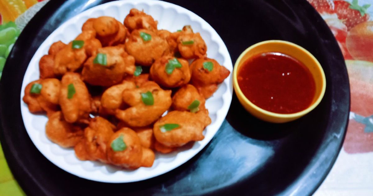 Tasty Yummy Moong Daal Pakoda Recipe by Ramaben Joshi - Cookpad