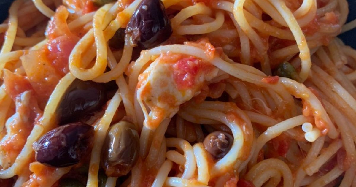 Ricetta Spaghetti Alla Vesuviana A Modo Mio di Sara Russo - Cookpad