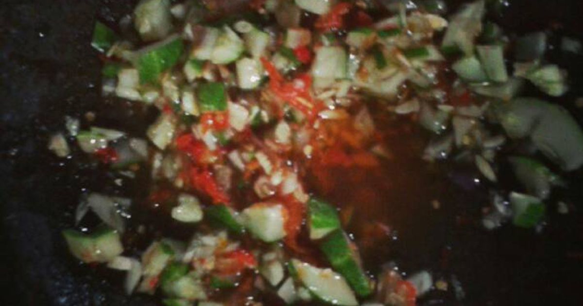 Resep Sambal Mentah Timun Segar oleh Ita Nurdiantini - Cookpad