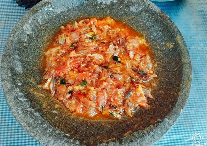 Resep Sambal Ikan Gerih oleh Laifa Sari - Cookpad