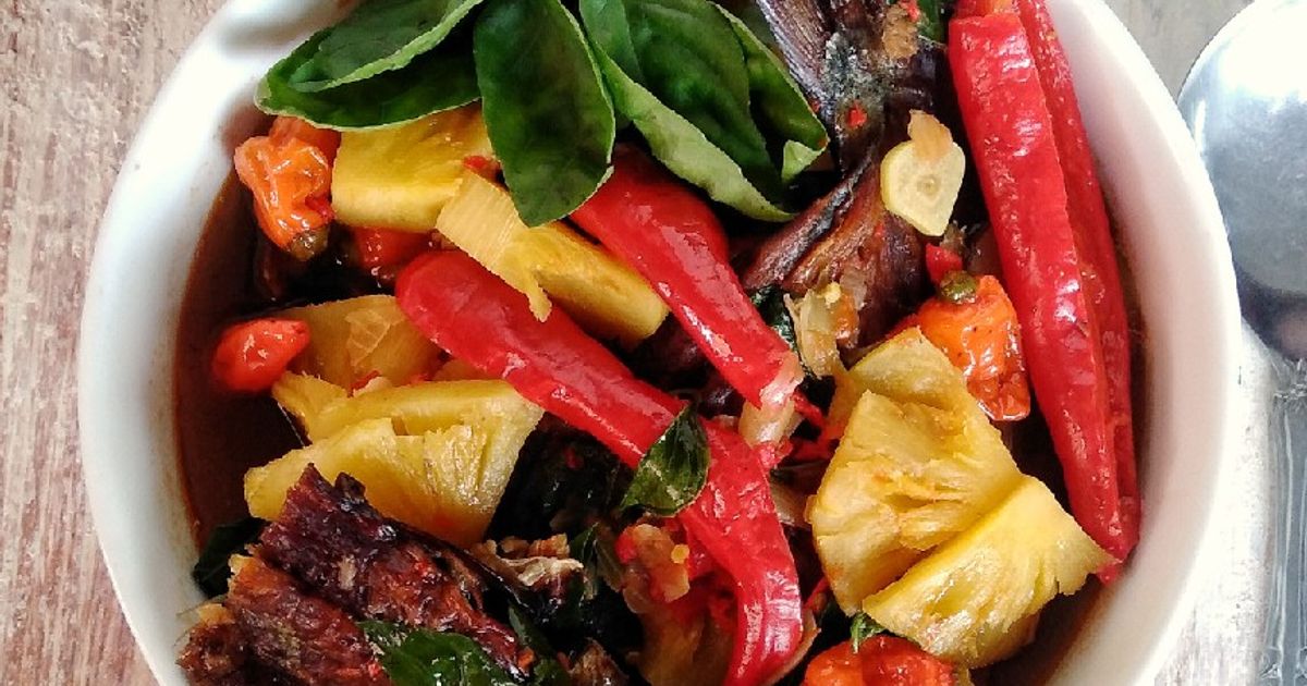 Resep Pindang Ikan Salai oleh Puji Winarni - Cookpad