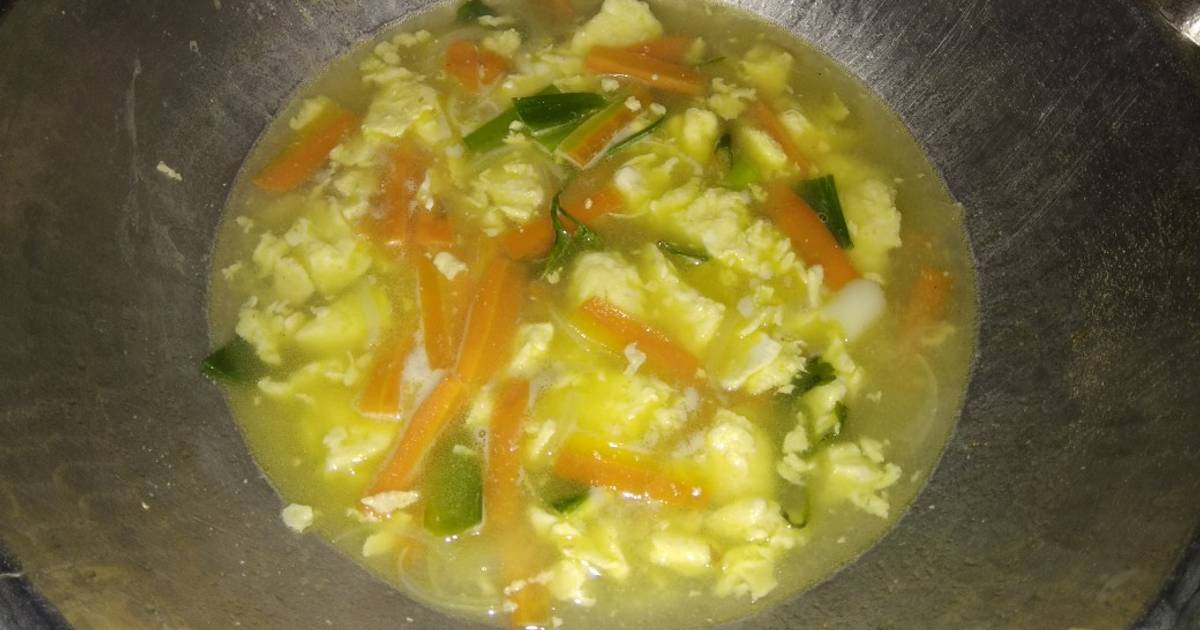 Resep Sop Telur #BikinRamadanBerkesan oleh Rury Purwanto - Cookpad