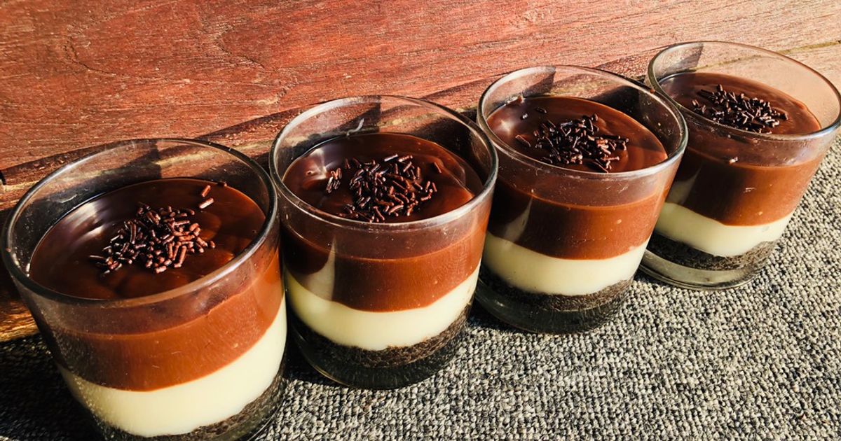 Resep Pudding Cup Oreo 🍫🥛🍮 oleh Pink Marble - Cookpad