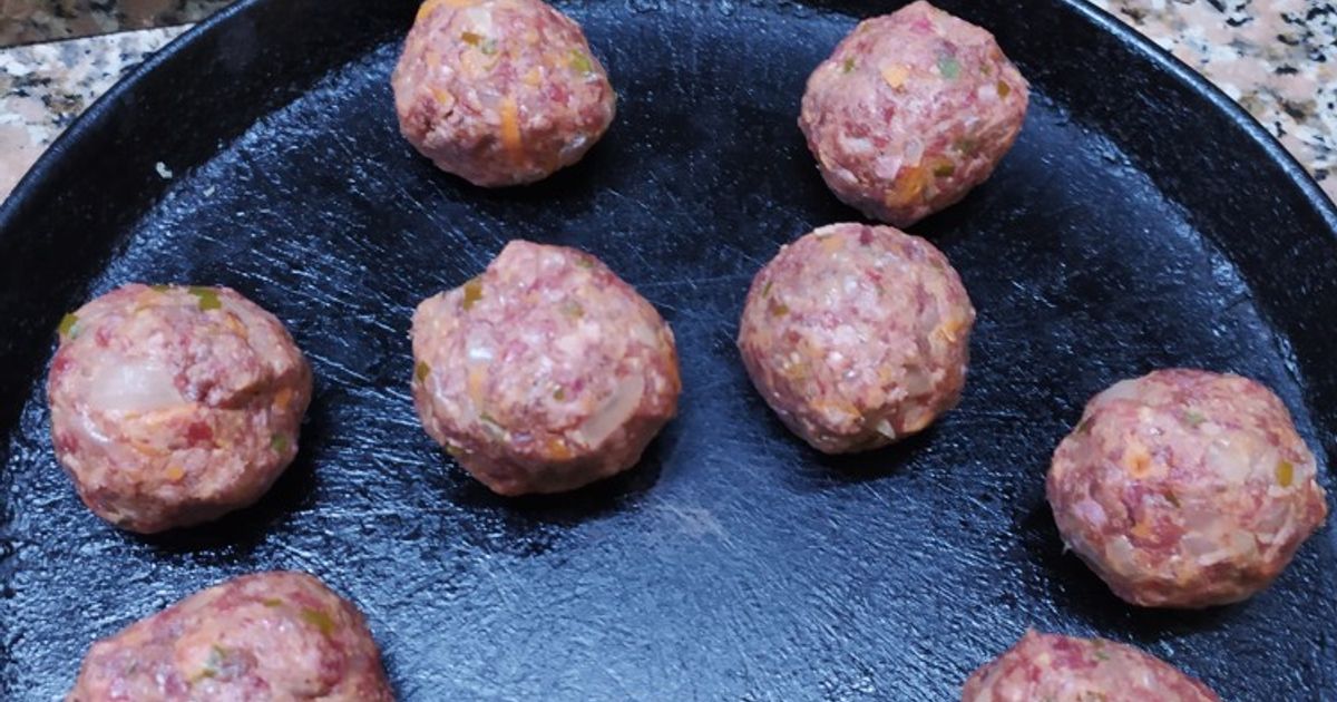 Bombas De Carne Recipe by Natalio Burgos - Cookpad