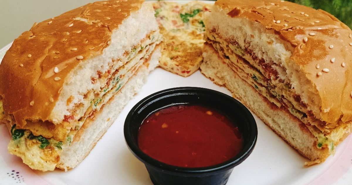 Ginger Flavoured Omelette Burger 🍔🍔 Recipe by Umme Ahmad - Cookpad