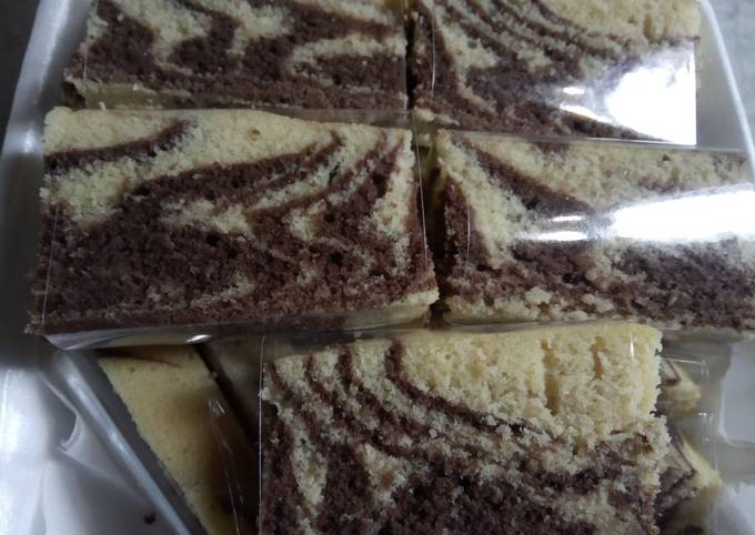 Resep Bolu zebra kukus oleh Bunda Mei - Cookpad