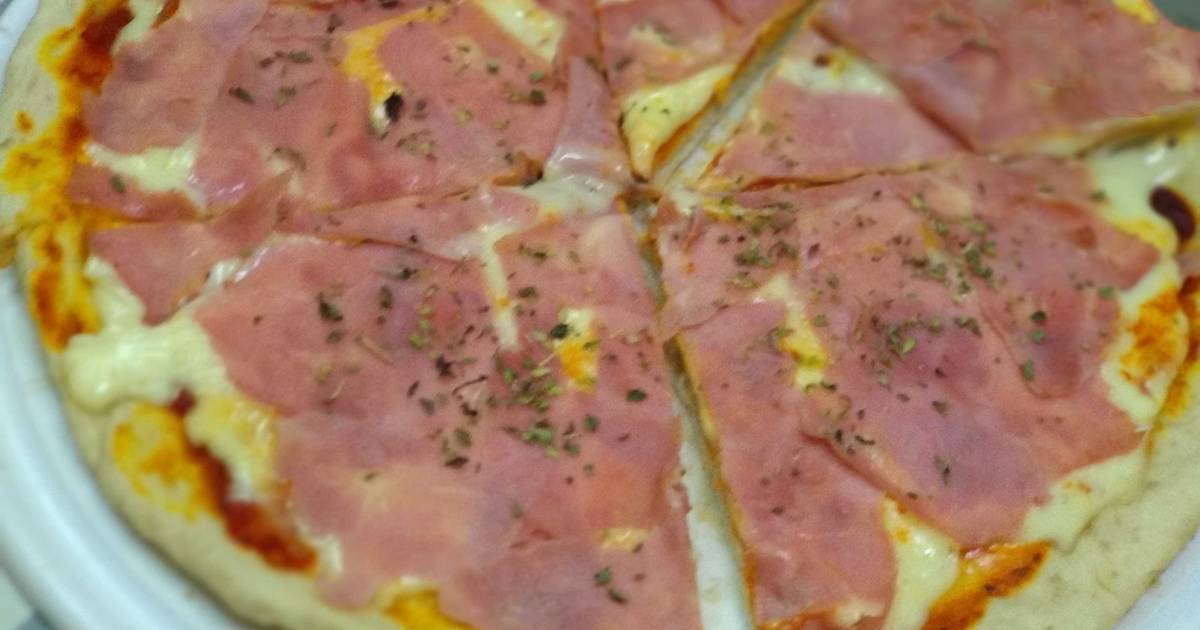 Pizza Casera de Muzzarella y Jamón 🍕 Receta de Master Pandita- Cookpad