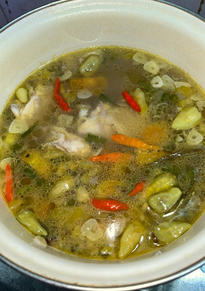 Resep Garang Asem Ayam oleh mavha ulfa - Cookpad