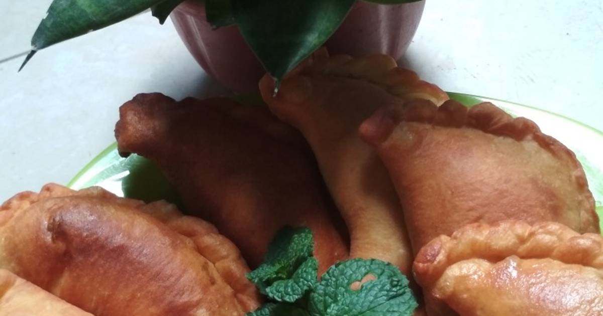 Resep Panada ayam &sayur oleh YennySafira - Cookpad