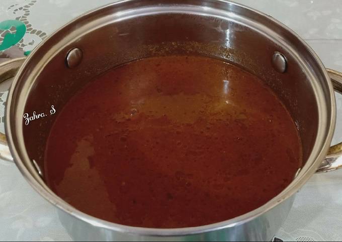 Dakkous (spicy tomato garlic sauce) Recipe by Zahra Shaikh - Cookpad