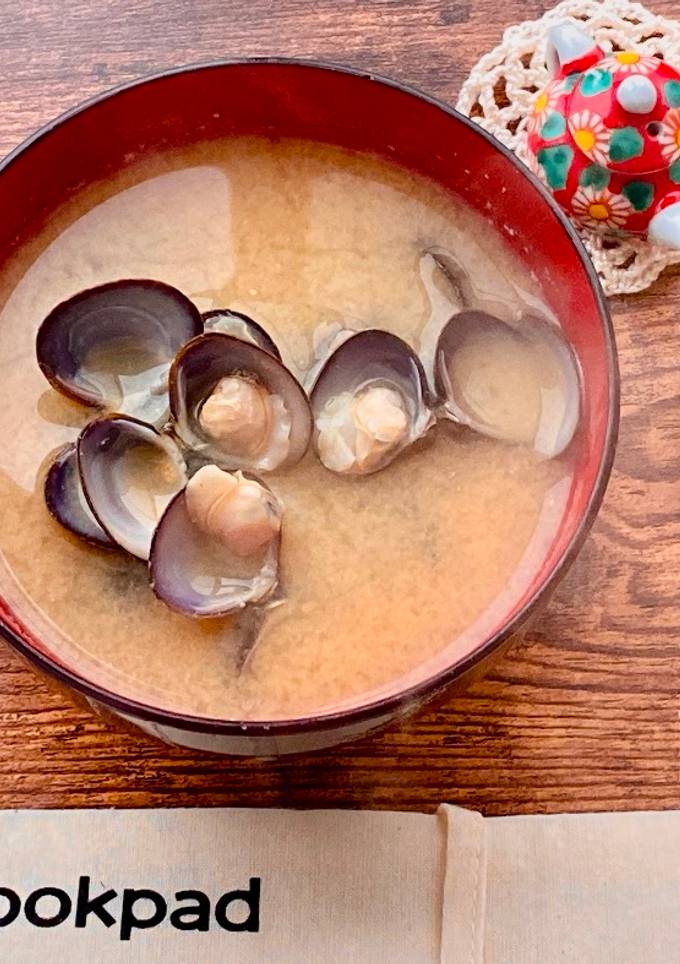 Japanese Shijimi Mussels Miso Soup Recipe by Aunty Eiko's international ...