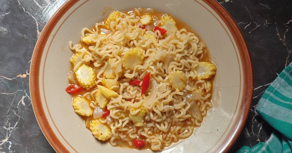 Resep Mie Kari Putren oleh Widjie Astuti - Cookpad