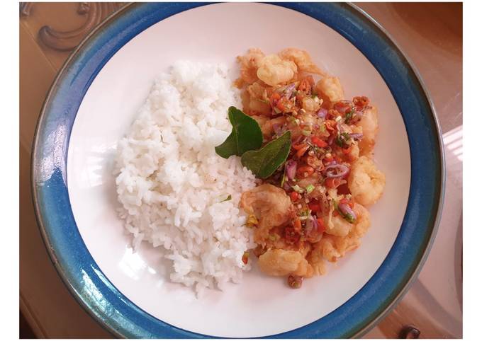 Resep Nasi Udang Crispy & Sambal Matah oleh Fahrezalia - Cookpad