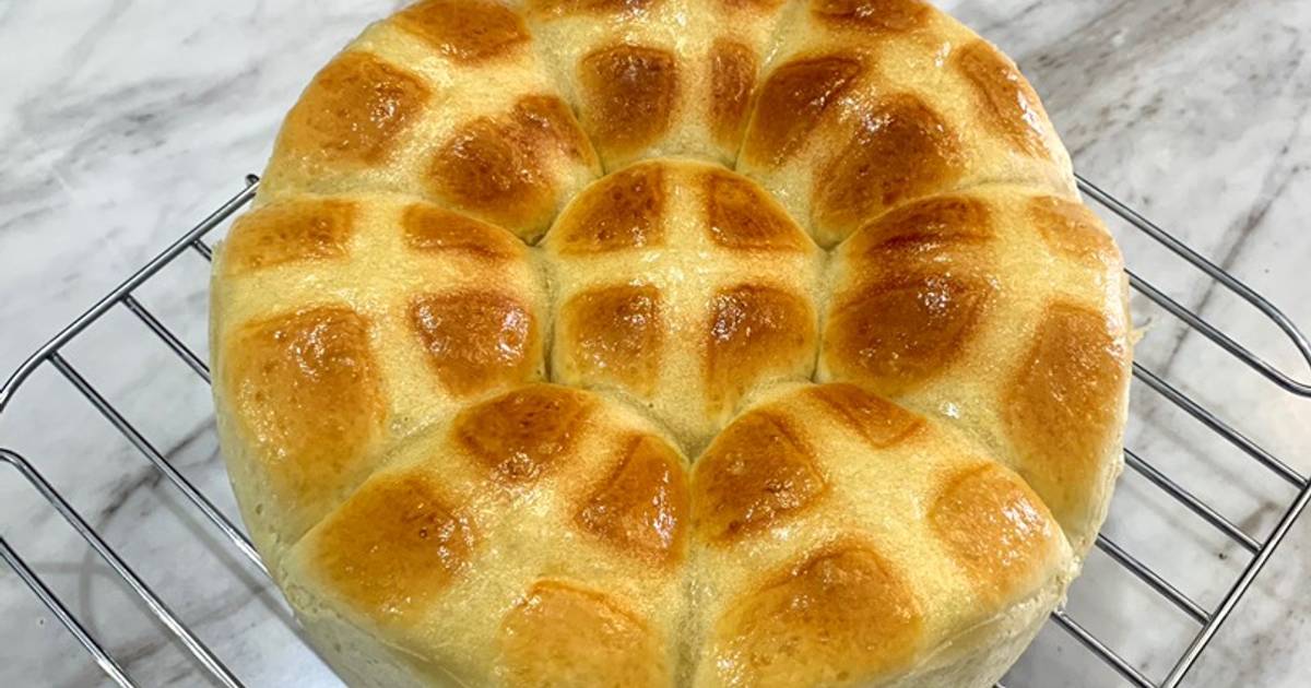 Resep Hot cross buns / roti sobek silang oleh bake my breath away - Cookpad