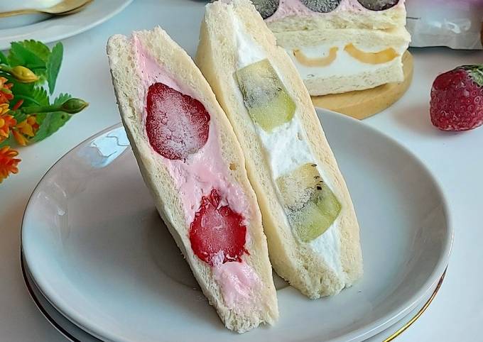 Resep Sandwich Roti Buah oleh Bunda Atsaby - Cookpad