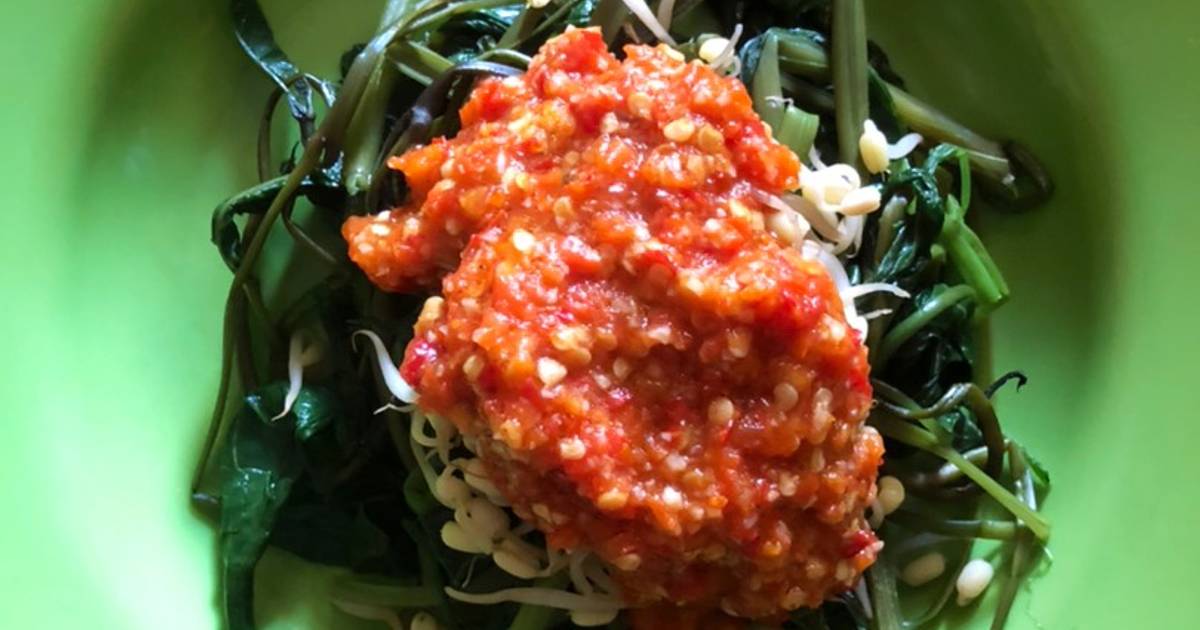 Resep Plecing kangkung ala Bali oleh Indah Yuliantari - Cookpad