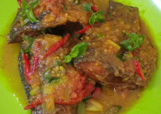 Resep Pasmol ikan mas oleh Khaysa Azkadina - Cookpad