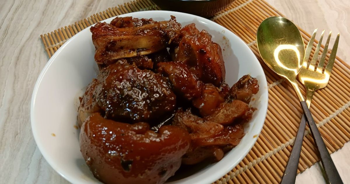 Resep Cu Kiok / Kaki Babi Kecap oleh arie hapsari - Cookpad